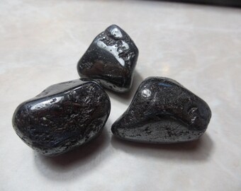 1 Lodestones Healing Stone Tumbled Healing Crystal Not Very Pretty but ...