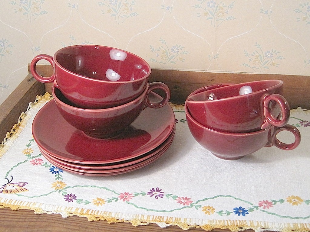 Four Universal Ballerina Cups and Saucers – Haute Juice