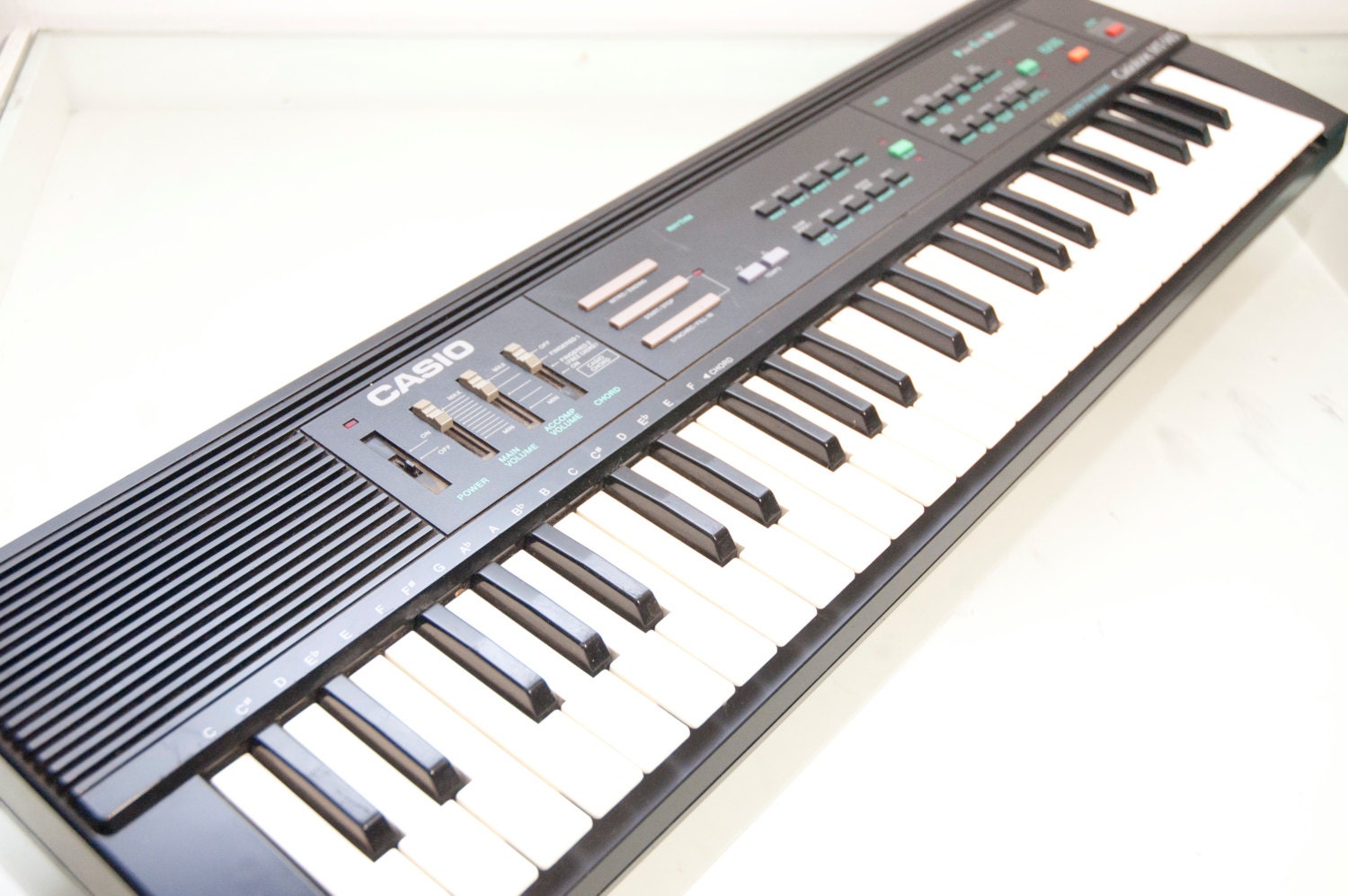 Vintage Retro Black Casio MT-140 Synthesizer Keyboard SK-1 SK1
