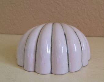 Popular items for ceramic sea shell on Etsy