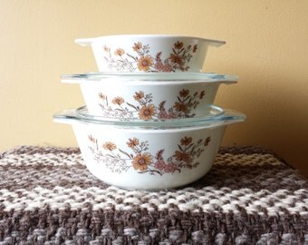 Popular items for england pyrex on Etsy