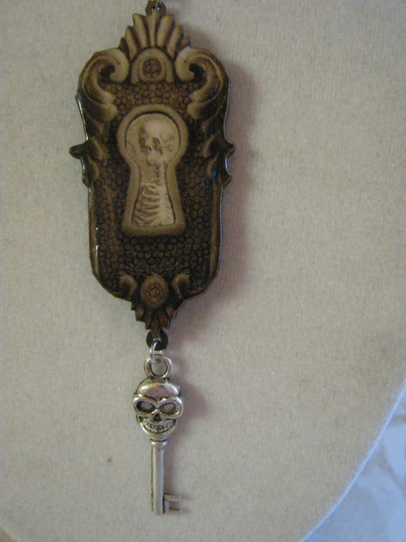 Skeleton Keyhole and Skull Key Necklace
