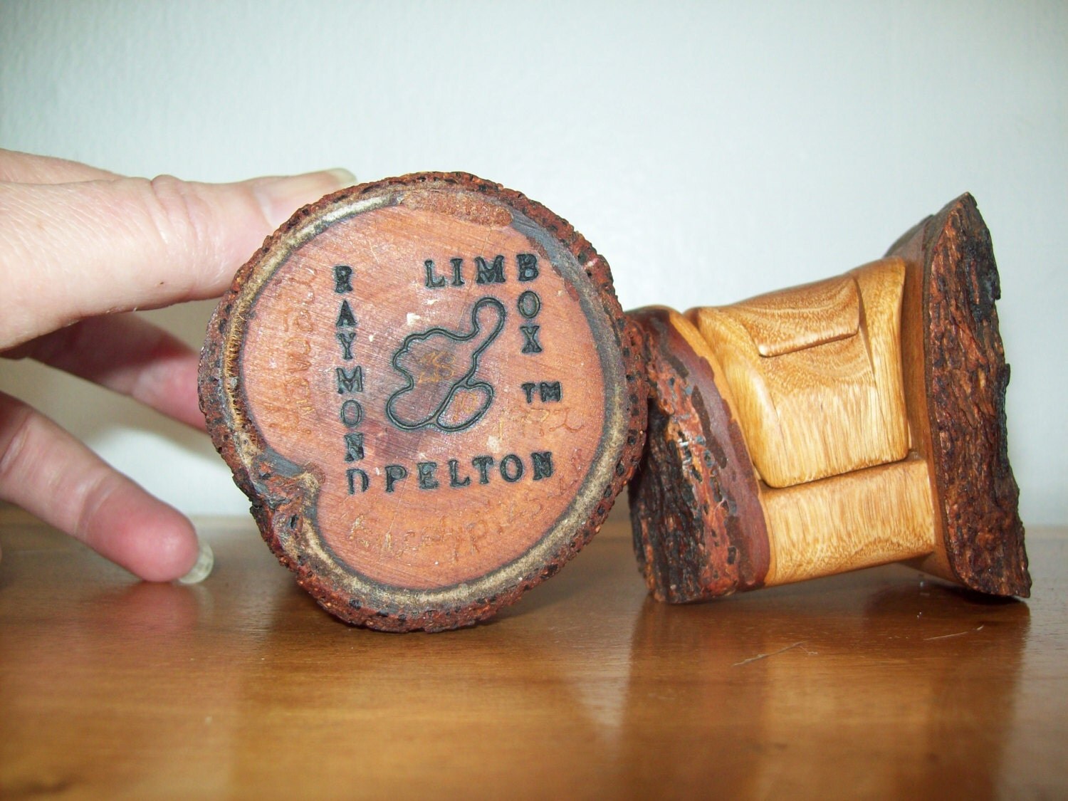 Raymond Pelton 1972 Limb Box Hawaii Hand Crafted Artisan