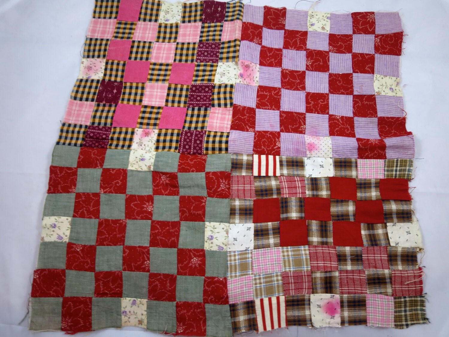 4 Block Quilt Square Nine Patch Pattern Red Black Burgundy