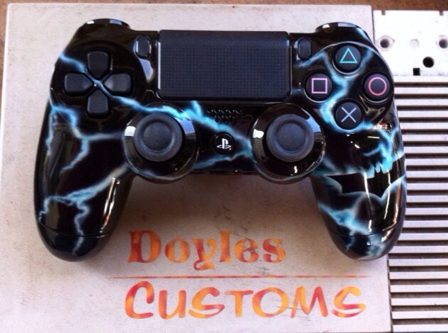 Custom playstation 4 controller made to order. Dark knight