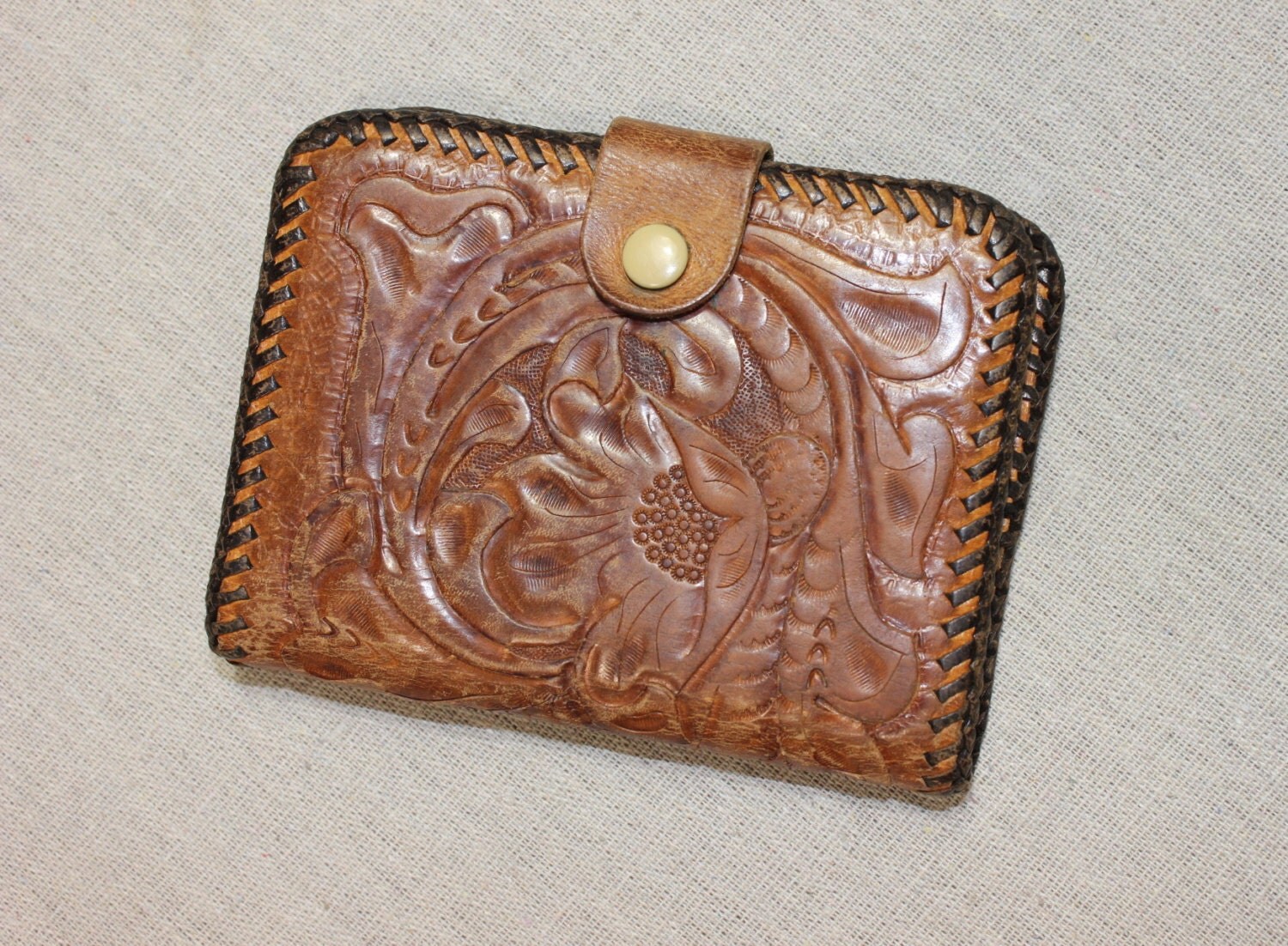 vintage Mid-Century Billfold – Wallet. Genuine tooled leather. Floral ...