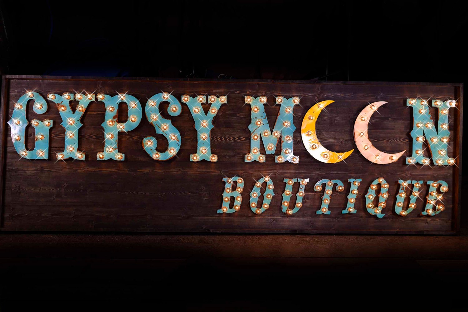 custom-marquee-sign-3-5-x10-custom-signs-lighted