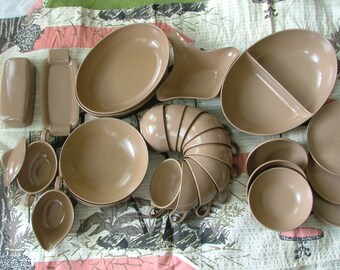 Set of 30 Pieces of Mocha Brown Melamine/Melmac Dishes