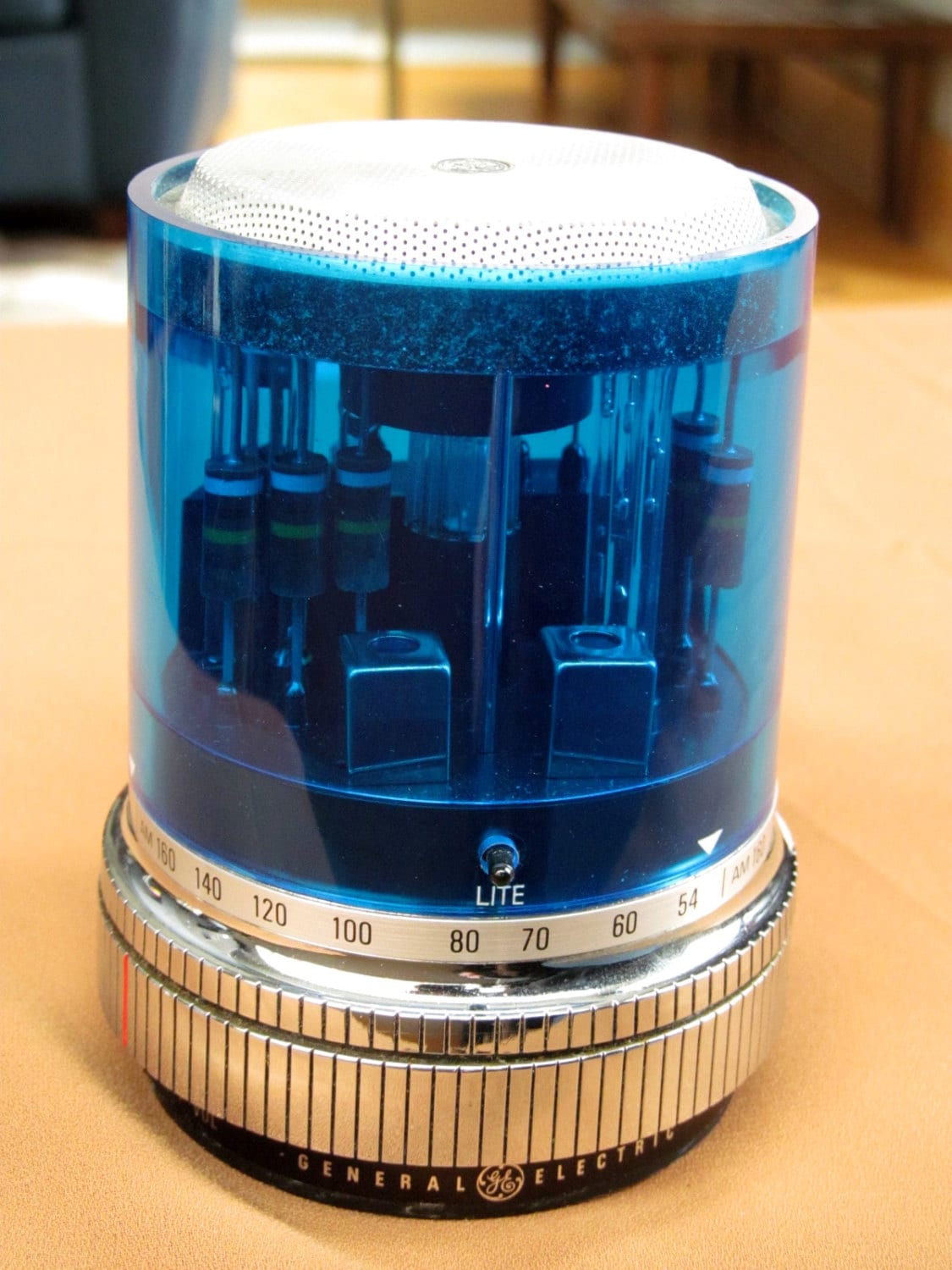 Space-Age stuff, like the GE 'Orbiter' AM radio circa 1960 : r/nostalgia