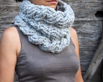 Crochet Pattern loop scarf capelet Infinity circle scarf