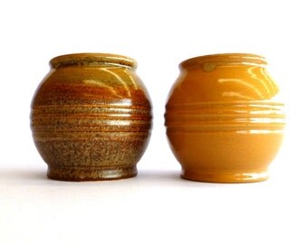Popular items for pottery jar on Etsy