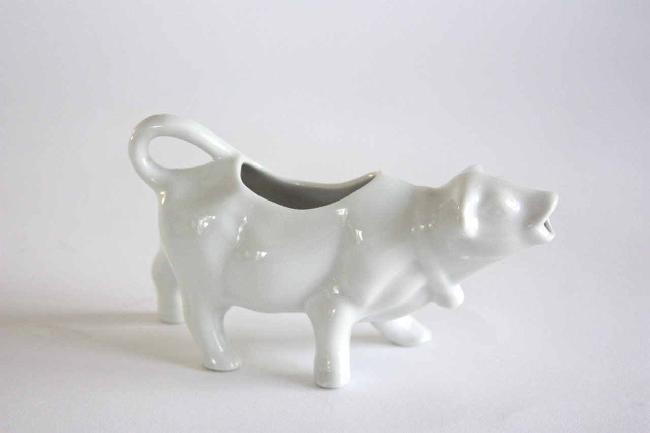 Vintage White Porcelain Cow Creamer – Haute Juice