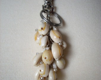 Sea shell keychain | Etsy
