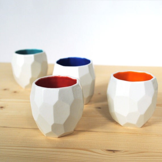 Modern ceramic espresso cup handmade in polygons by studiolorier