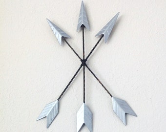 Popular items for arrow wall decor on Etsy