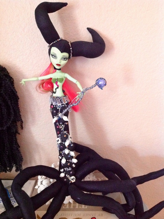 Monster High Repaint. Octopus Witch 3 day sale