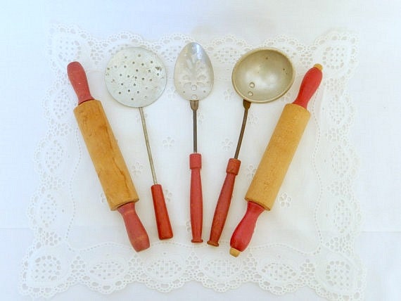 vintage toy kitchen utensils 5 pieces metal red wooden