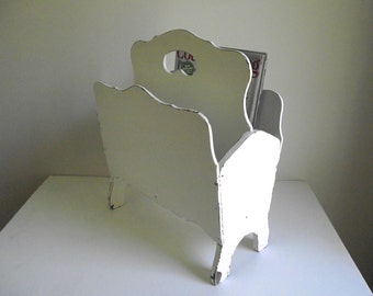 Popular items for white magazine rack on Etsy