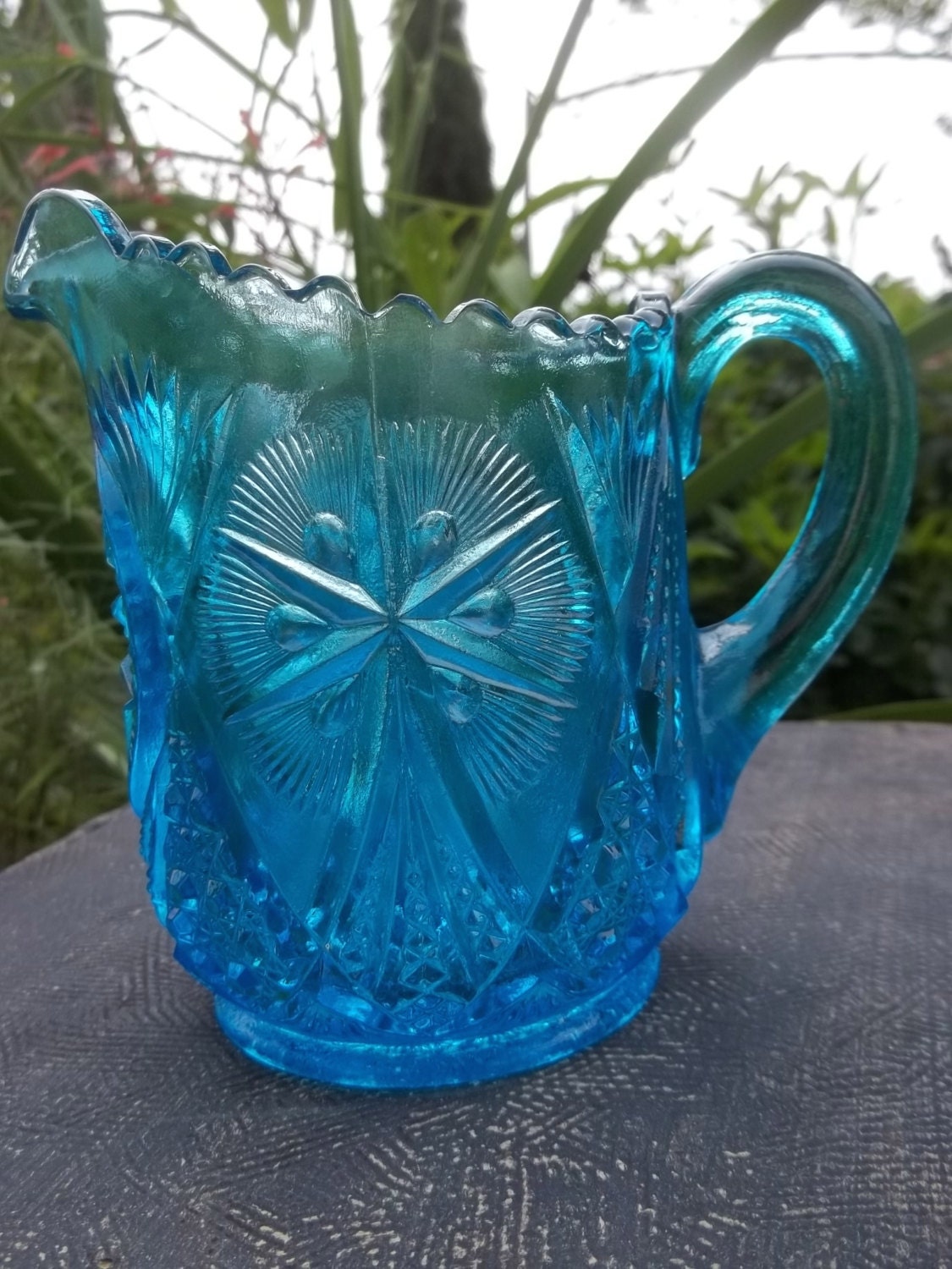 ViNtAgE Wheatonware Blue Glass Pitcher – Haute Juice