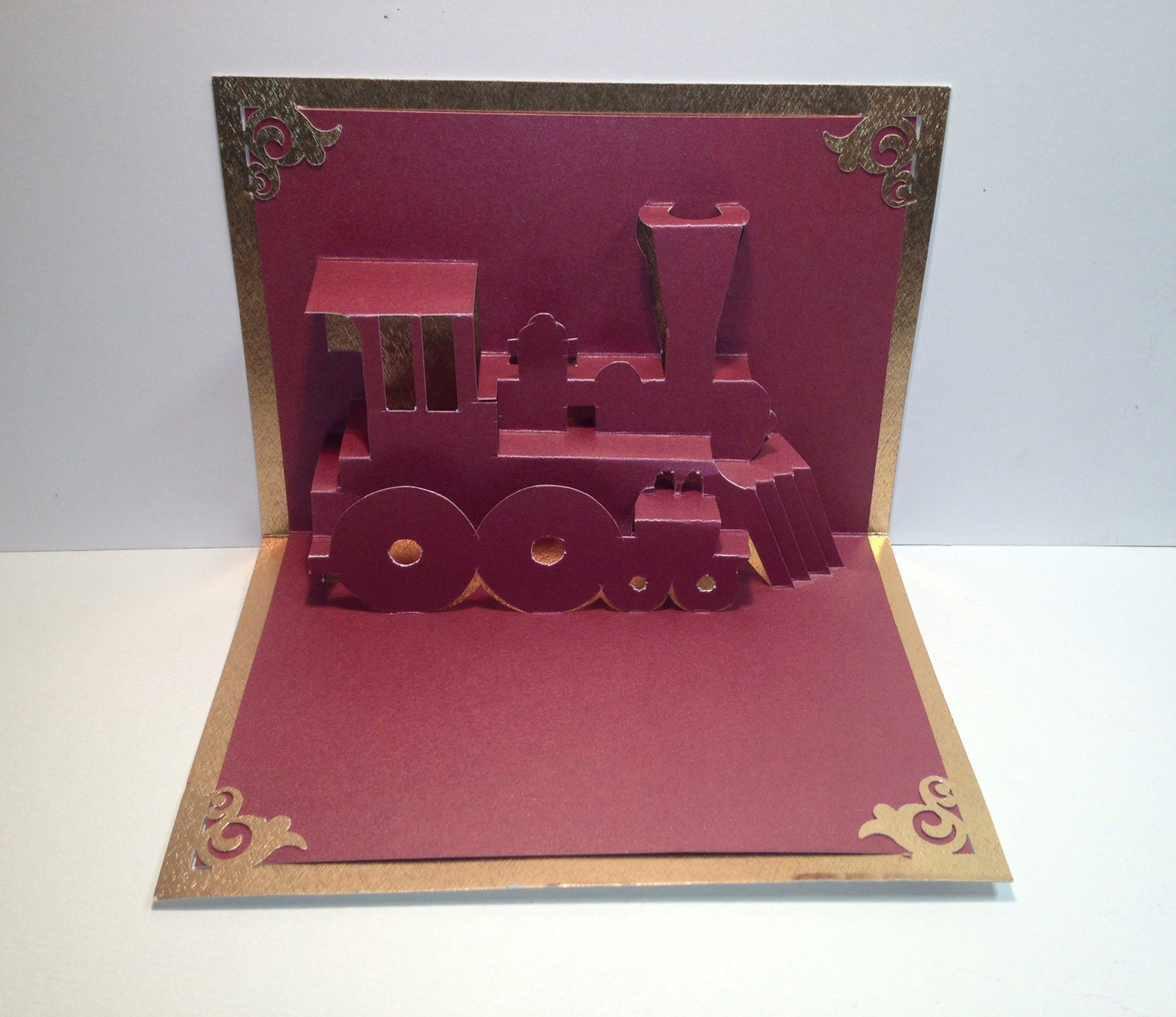 Pop Up 3D TRAIN LOCOMOTIVE Greeting CARD Home Décor Handmade
