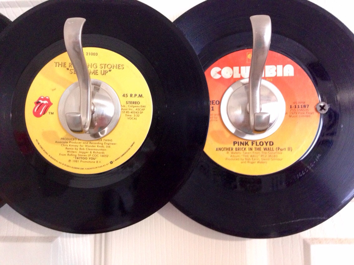 Record hat and coat rack