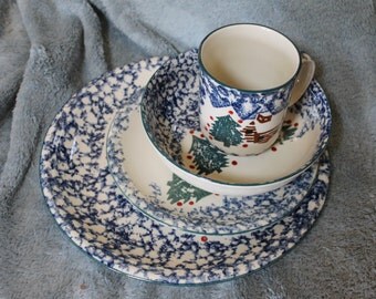 Items similar to Southern Cherry Colored Flowers Dish Set on Etsy