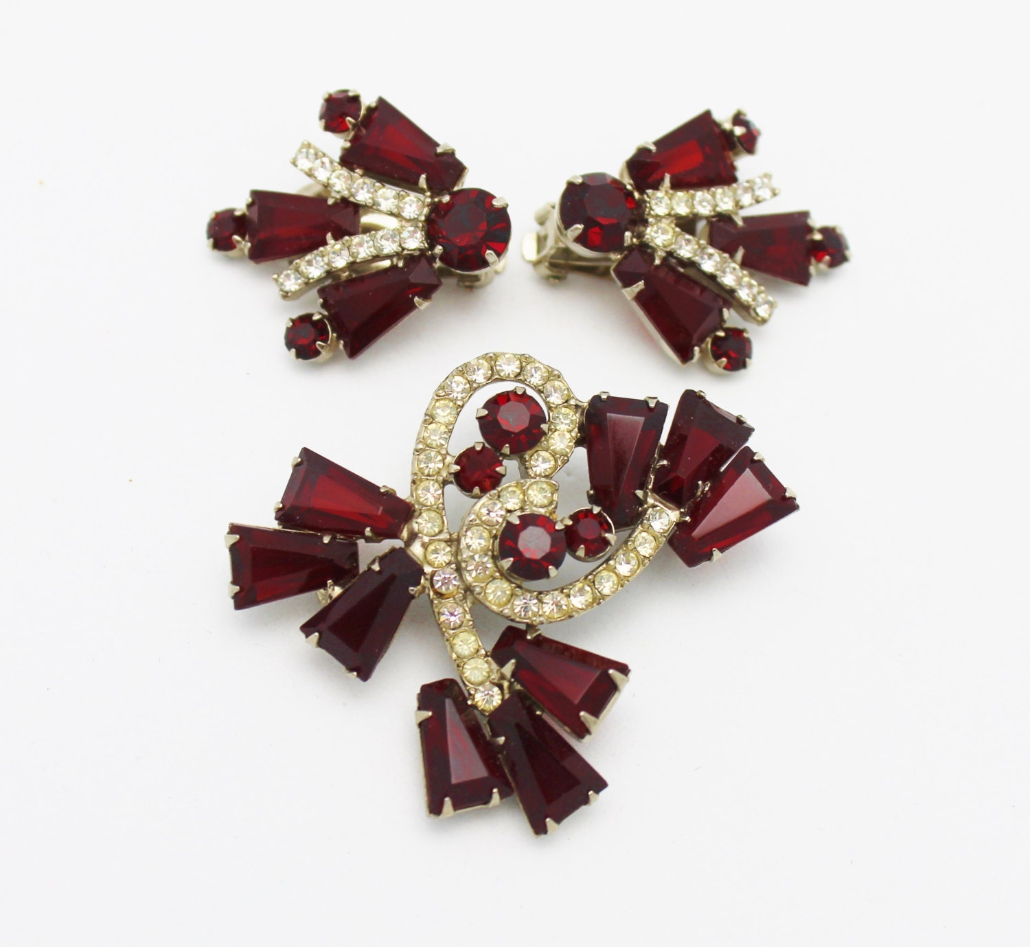 Juliana Siam Red Keystone Shape Set – Haute Juice