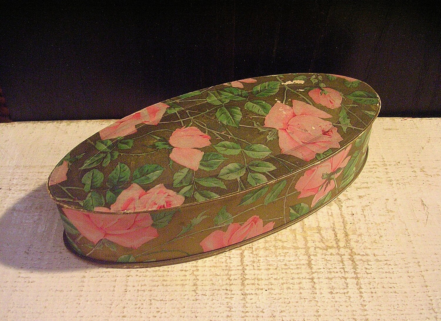 Beautiful Vintage Oval CARDBOARD Candy Box Gold with Pink Roses c 1950s ...
