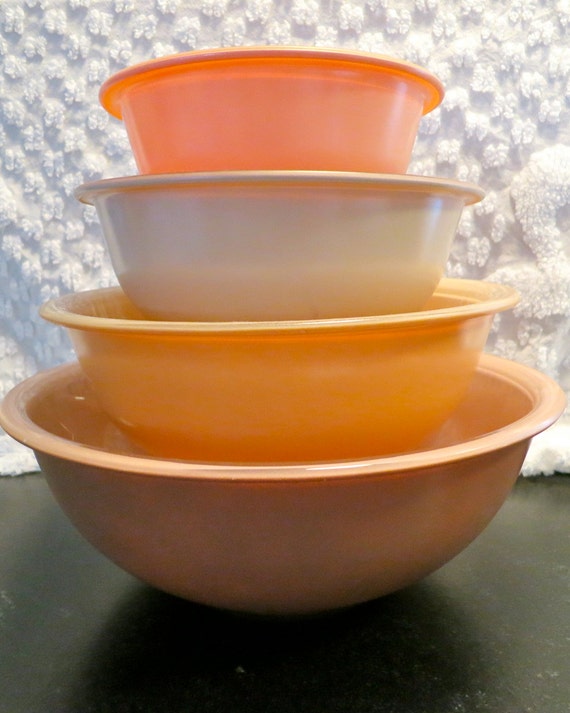 Pyrex nesting mixing bowls clear bottom Autumn Rainbow