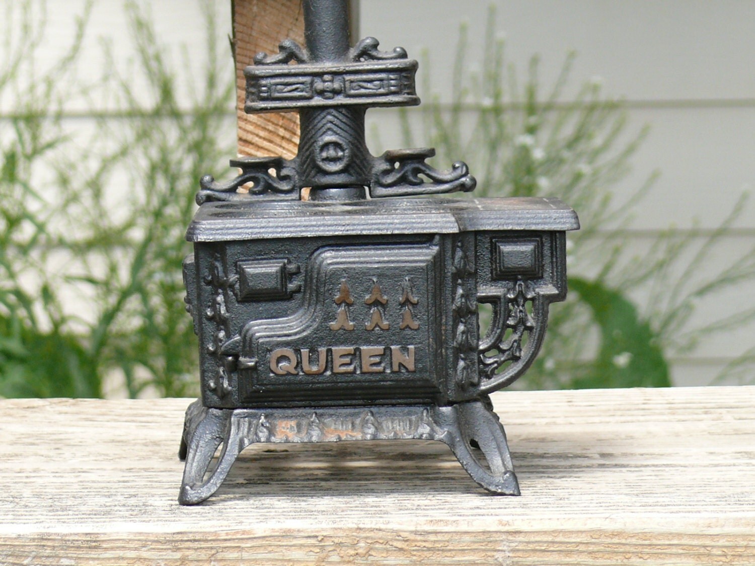 Queen Toy Cast Iron Stove by LuckyDuckTreasures on Etsy