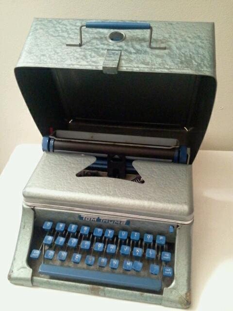 Tom Thumb Childrens Typewriter – oldschooltypers