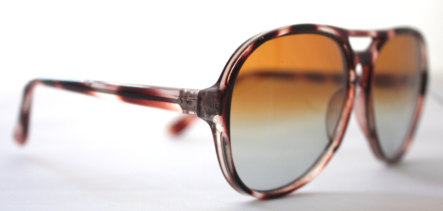 Vintage 1960’s Tortoise Shell Aviators. – Haute Juice