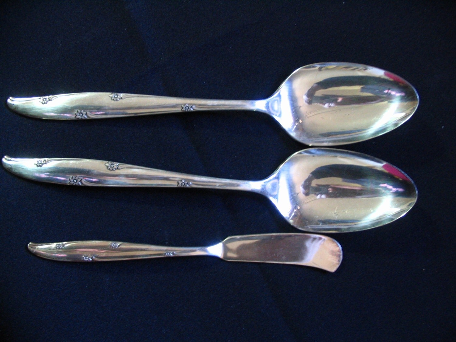 Vintage Community Silverplate Serving Spoons Butter Knife SILVER FLOWER ...