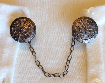 Maze A Sweater Clasp