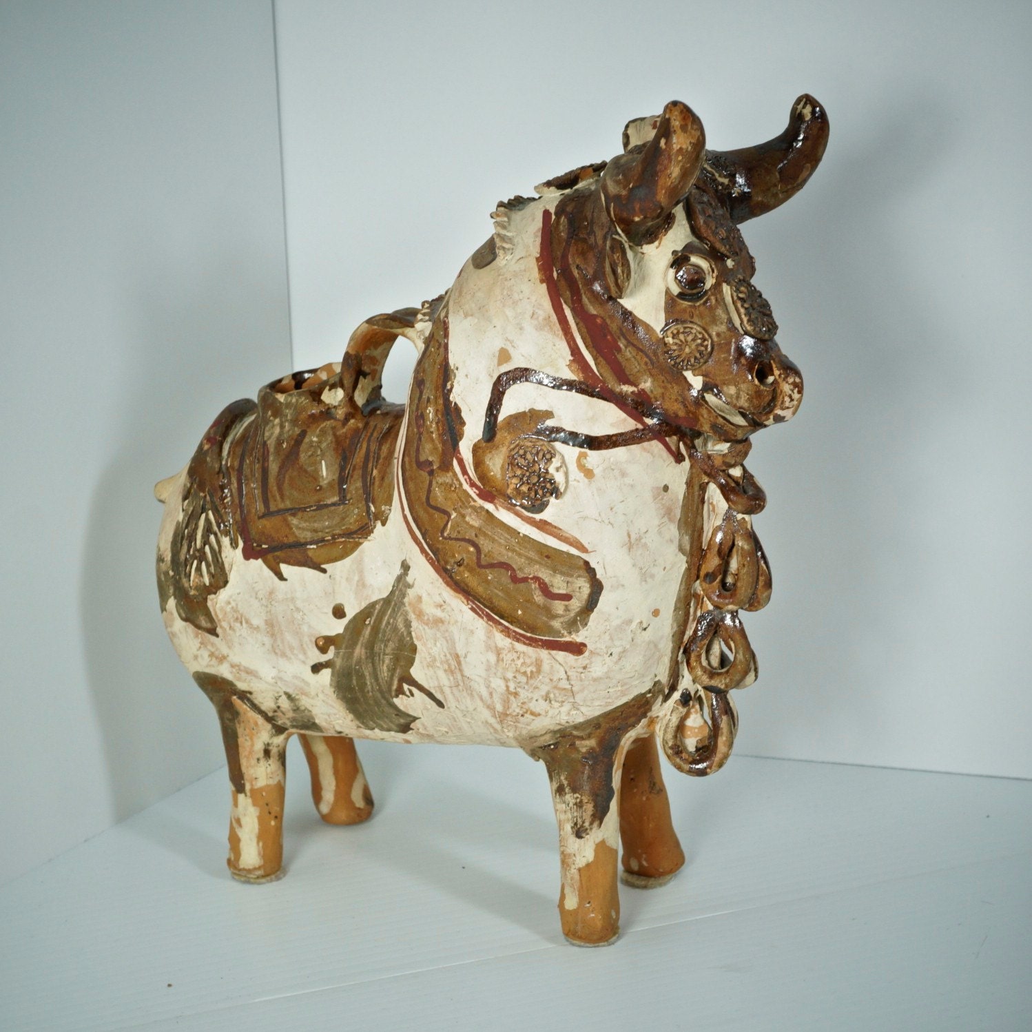 ANTIQUE Pucara Pottery Bull Peruvian vessel Folk Art Terra