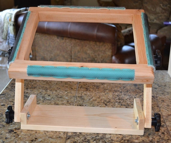 Portable Rug Hooking Frame with Gripper Strips