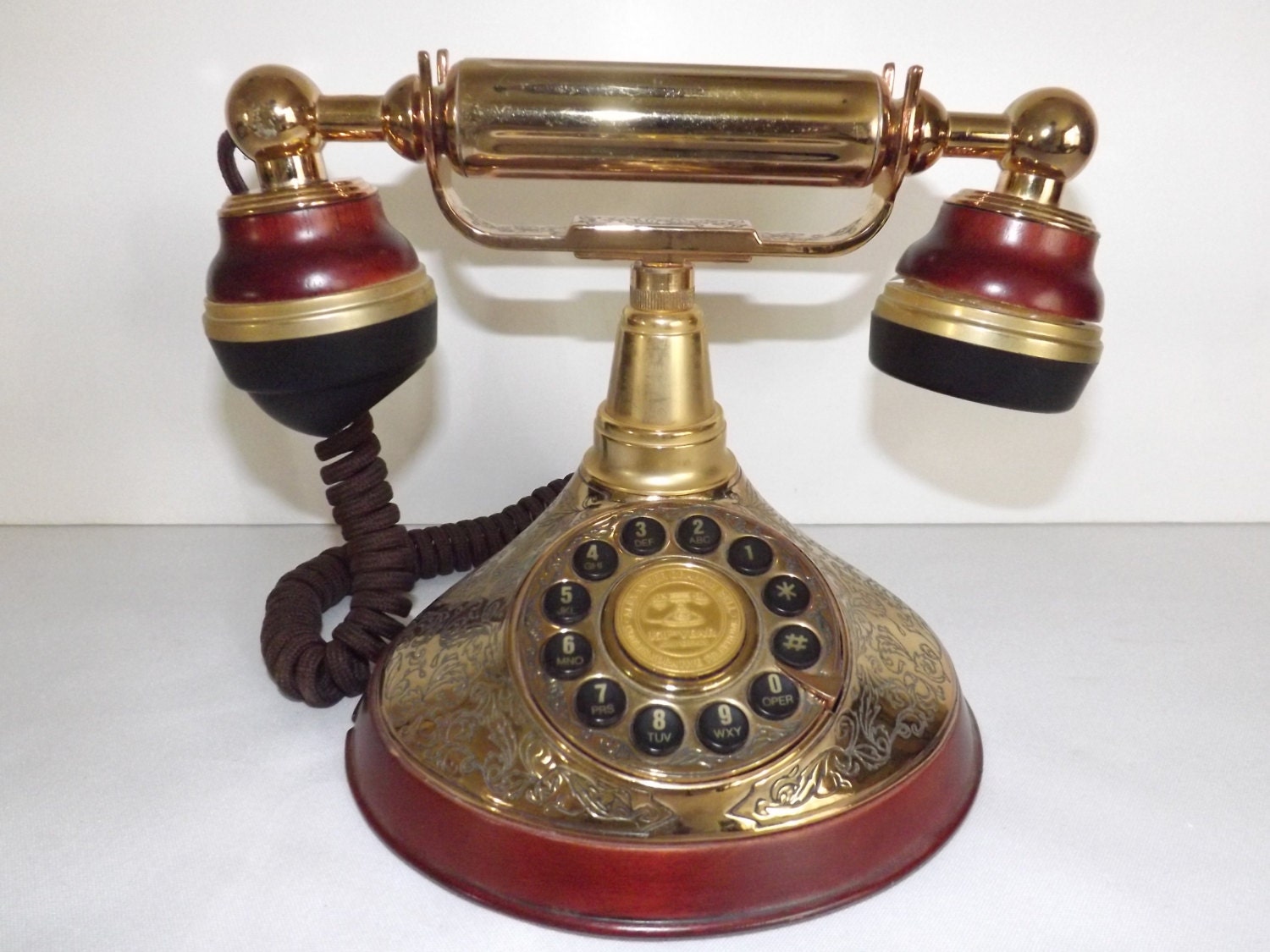 The Alexander Graham Bell Commemorative VTG Inspired Telephone