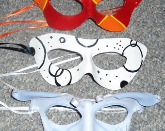 Popular items for jester mask on Etsy