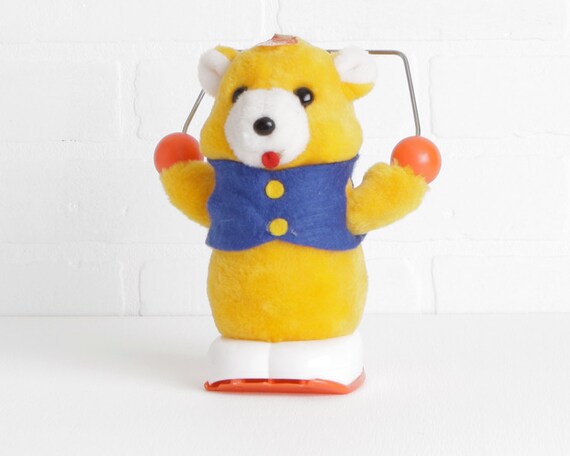 Items similar to Vintage 80s Jump Rope Bear, Hanstar Battery Operated ...