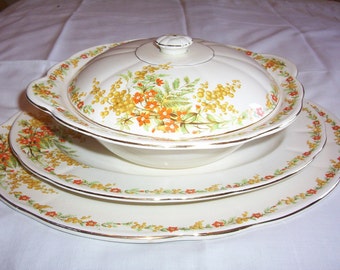 Popular items for crown pottery on Etsy