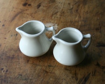 Popular items for hall creamer on Etsy