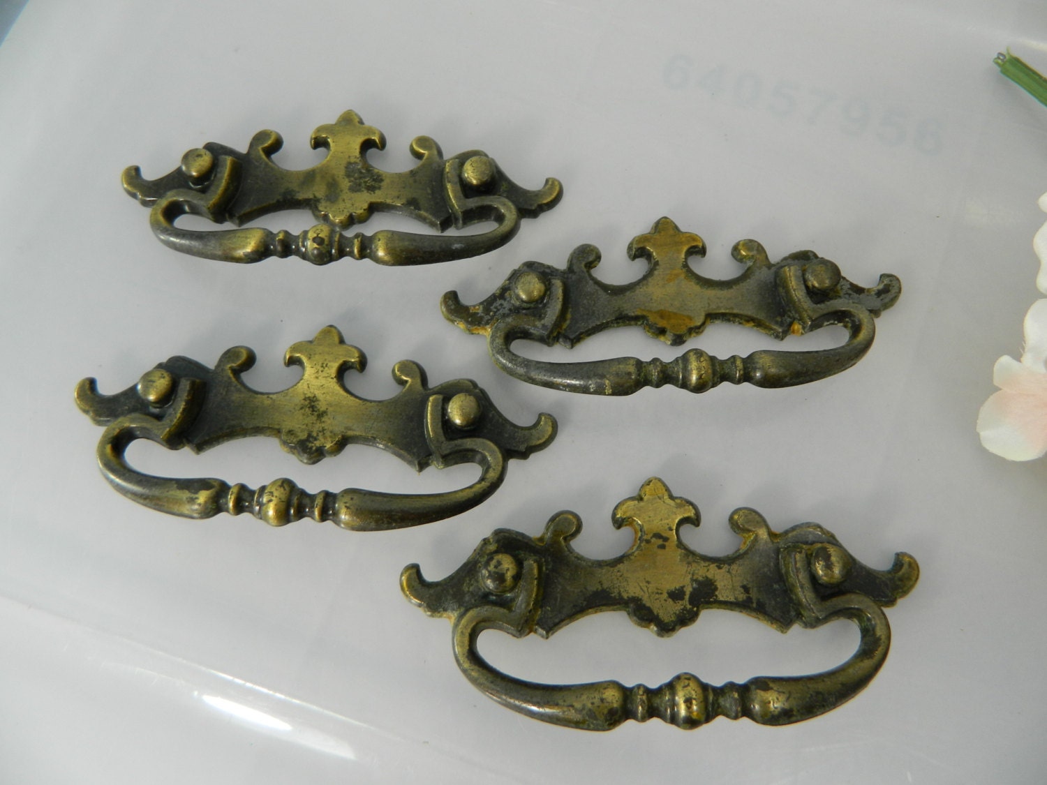 Vintage Antiqued Metal Drawer Pulls Decorative Furniture Hardware ...