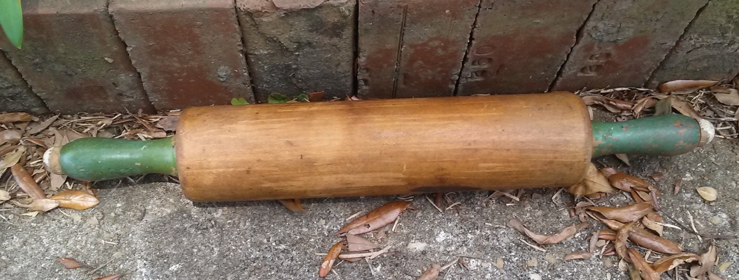 Vintage Green Handled Rolling Pin by TallFlowerTreasures on Etsy