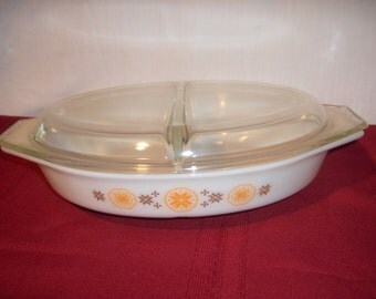 Popular items for pyrex divided dish on Etsy