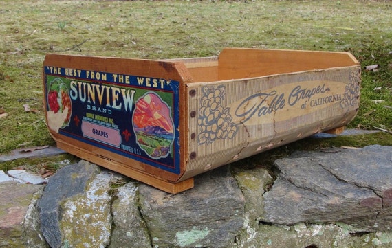 Vintage Wooden Box / Grape Harvesting Crate / Sunview Grape