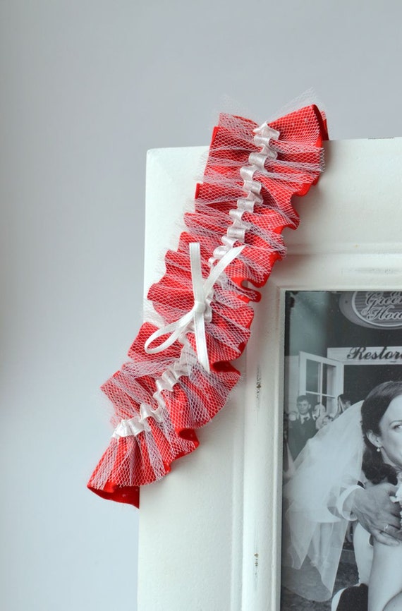 Items similar to Wedding Garter. Red Dotted Garter with Tulle on Etsy