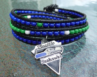Items similar to NFL Seattle Seahawks Starburst Loom Band Bracelet on Etsy
