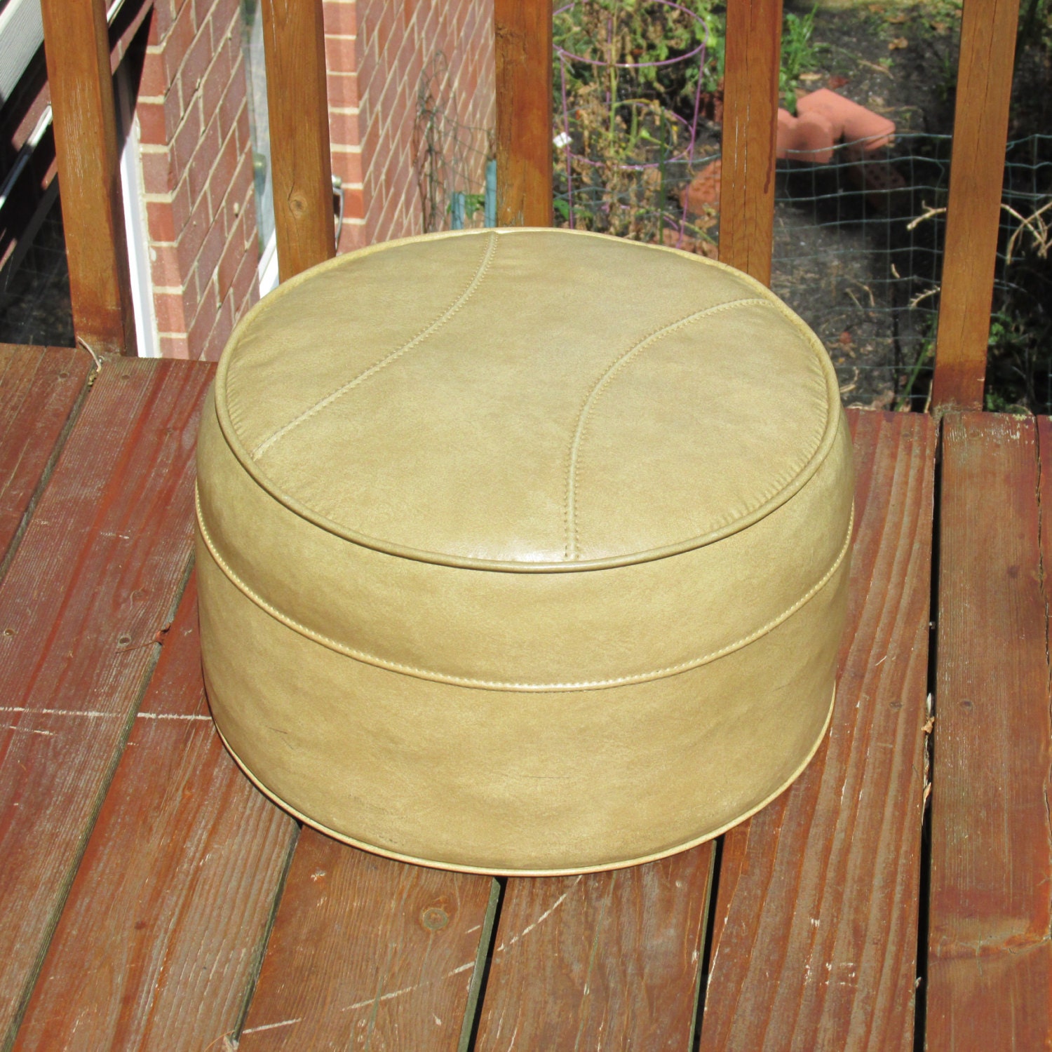 Vintage 1960s Retro Mod 17″ Round Golden Beige VINYL Ottoman Hassock ...