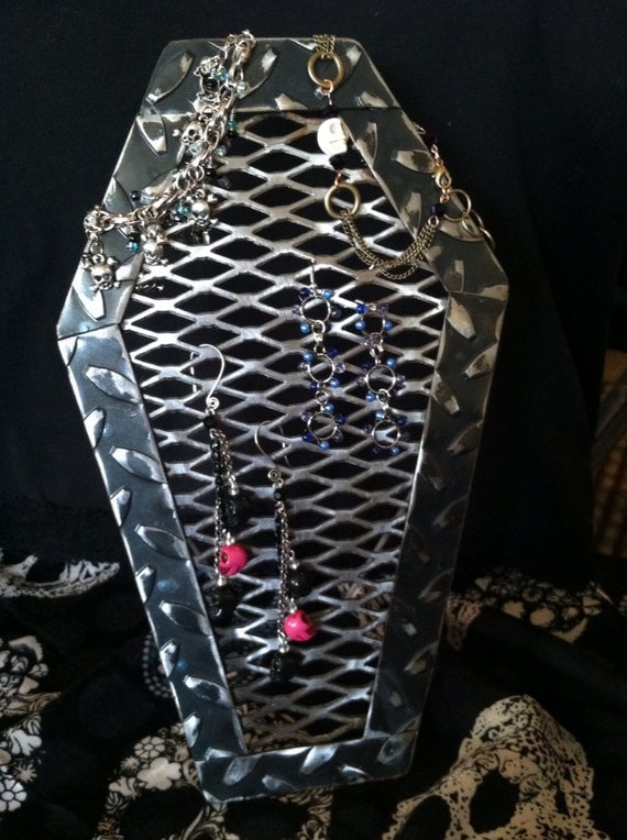Items similar to Diamond Plate Coffin Jewelry Holder - Metal Work on Etsy