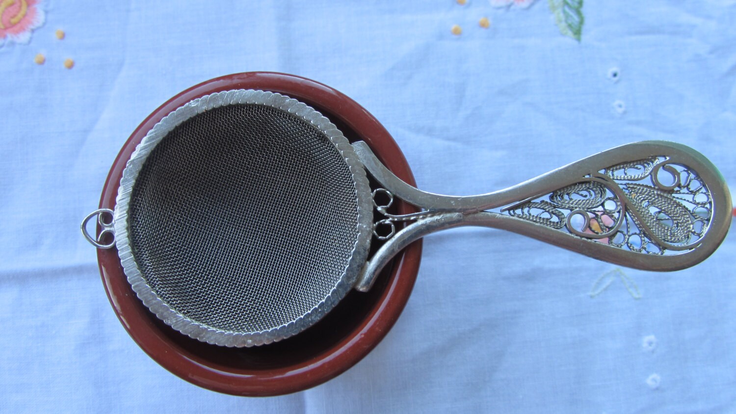 Vintage Tea Sieve with patterned handle – Haute Juice